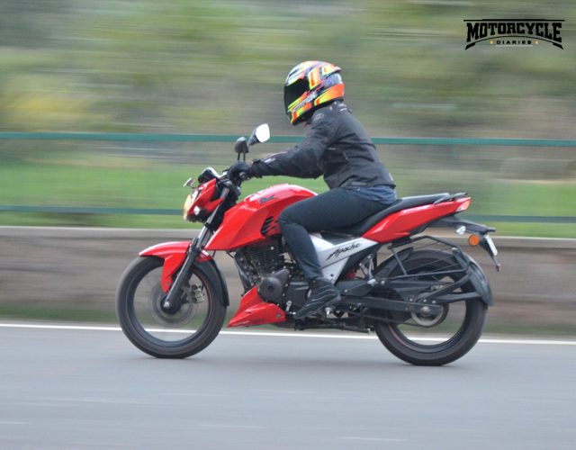 TVS Apache RTR 160 4V: Review - Motorcyclediaries