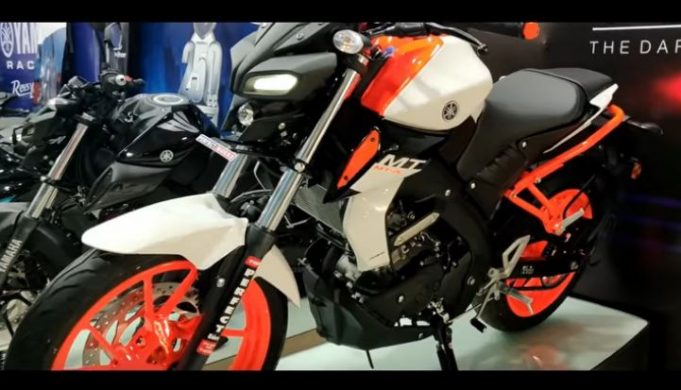 Yamaha MT 15 Custom Paint looks tempting - Motorcyclediaries