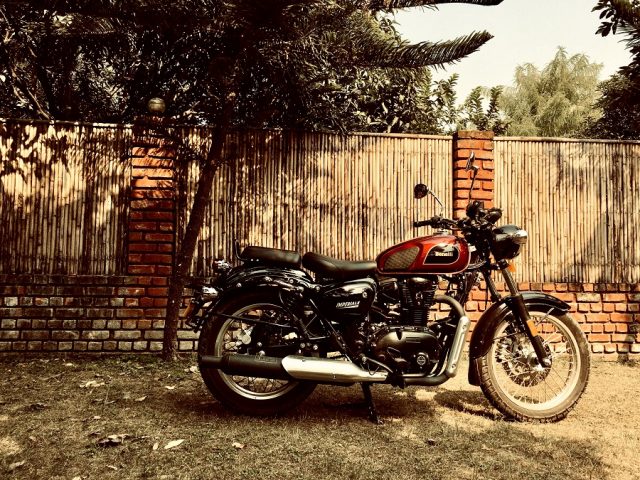 Benelli Imperiale 400: First Ride Review - Motorcyclediaries